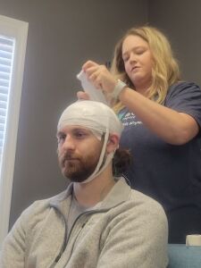 How to Perform the Perfect EEG Head Wrap - Lifelines Neuro